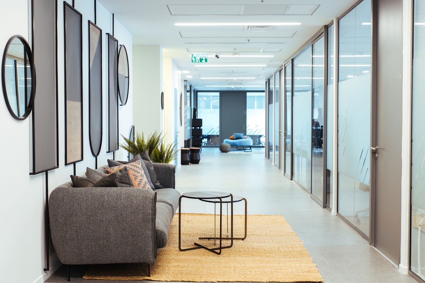 Flo live office：温暖的简约办公设计-建E网设计案例