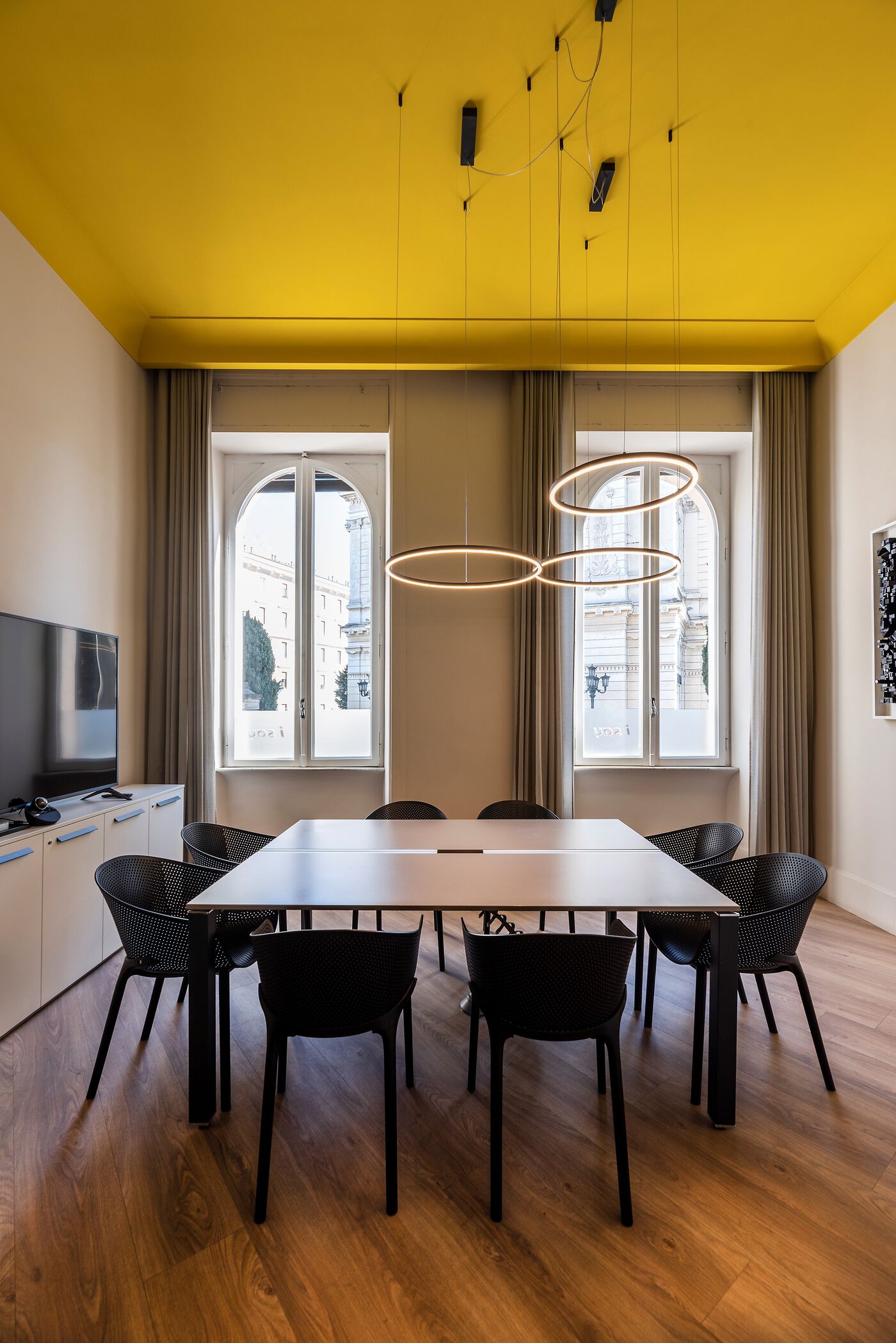 ISay_DigitalAgency 不同于传统的开放办公空间-建E网设计案例