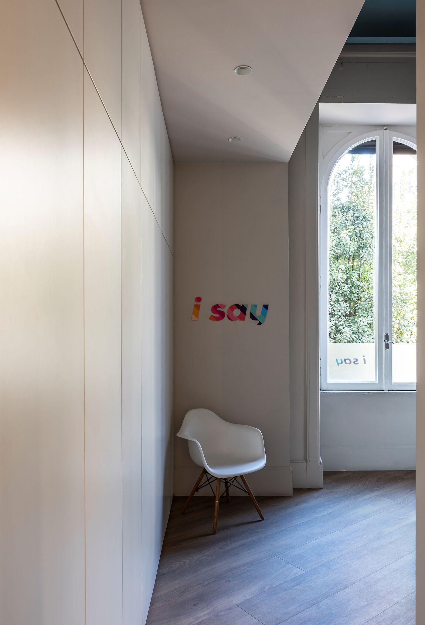 ISay_DigitalAgency 不同于传统的开放办公空间-建E网设计案例