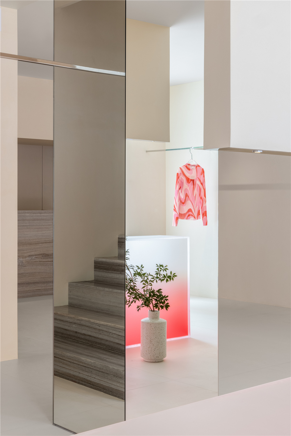 H.L Boutique全球设计师品牌集合店 | WANG Lin-建e网设计案例